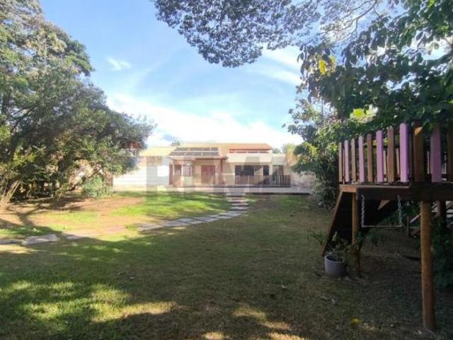 QL20 Lago Sul Mansão rústica estilo colonial com 5 Quartos, 3 Suítes, Piscina