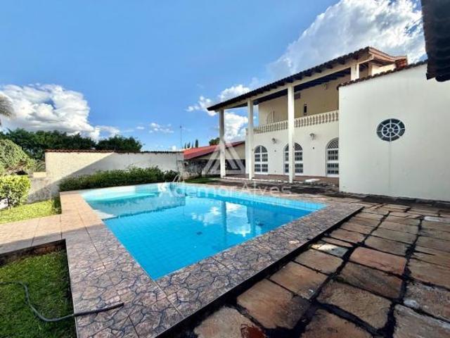 QL 16 DO LAGO SUL, BRASÍLIA DF, CASA PARA REFORMAR OU DEMOLIÇÃO NA MELHOR QUADRA E CONJUNTO DA REGIÃ