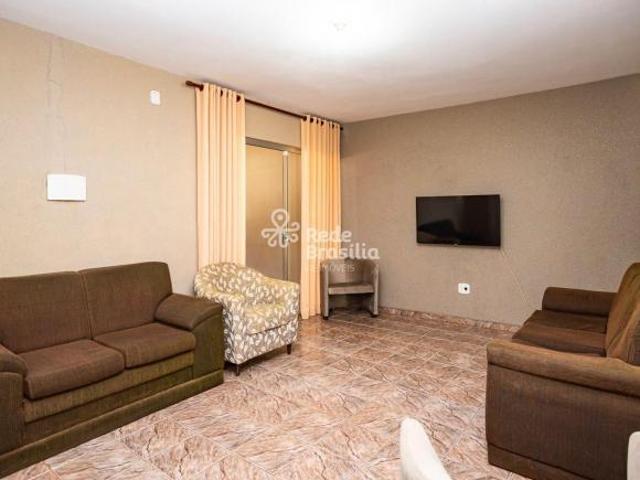 QNN 21 250M² 3 QUARTOS ÓTIMA LOCALIZAÇÃO CEILÂNDIA/DF