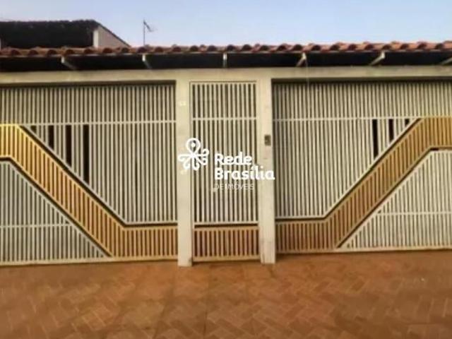 QNO 04 | Casa com 3 Quartos sendo 1 Suíte com 3 Vagas de Garagem Ceilândia Norte