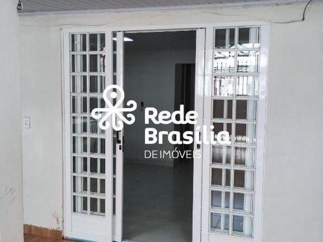 QNO 11 Só R$ 275.000,00 Casa Frente 2 Quartos + Casa Fundos Churrasqueira Garagem Grande