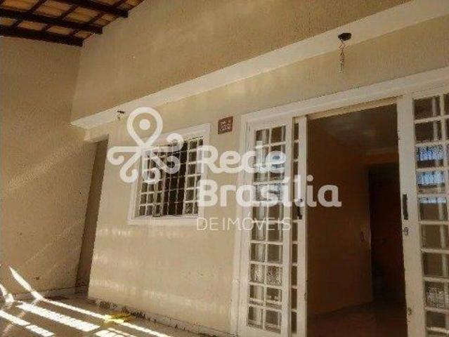 QNO 16 | Casa na laje com 3 quartos sendo 1 suíte 2 vagas aceita financiamento Ceilândia Nor
