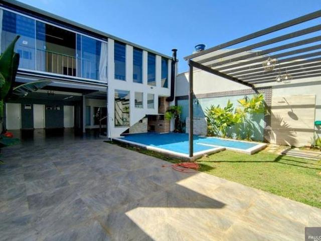 QNA 27 Aceita Financiamento 4 Suítes Piscina Churrasqueira Lote Vazado