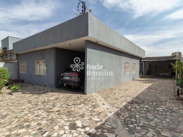 QNA 34 | Casa de 4 Quartos sendo 1 Suíte com 4 Vagas de Garagem Taguatinga