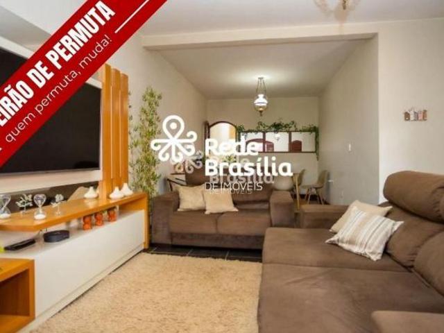 QNA 49 | Casa com 4 Quartos sendo 1 suíte com 1 Vaga de Garagem Taguatinga Norte