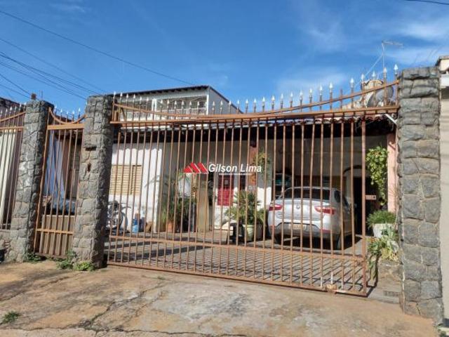 QNA 52 Lote 300 m2 3 Quartos Casa na laje Duas kits nos fundos