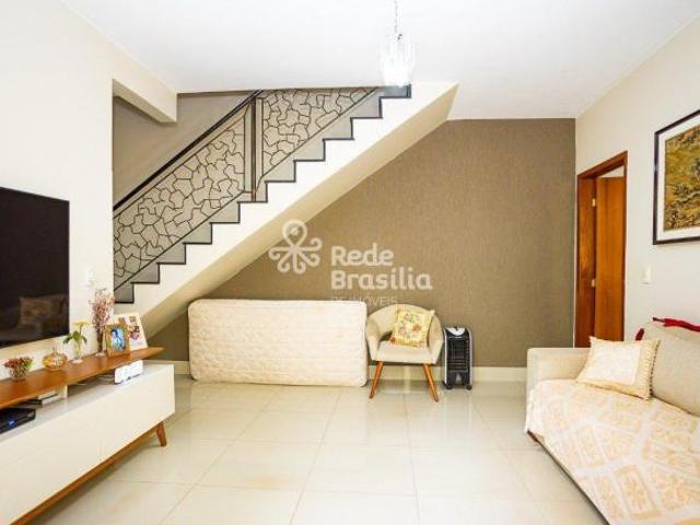 QNC 23 | Casa 6 Quartos sendo 1 Suíte master com 5 Vagas de Garagem Coberta Taguatinga Sul