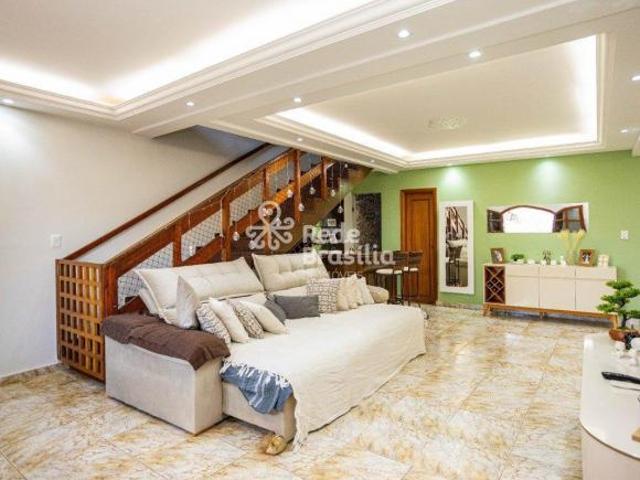 QND 22 | Casa de 4 Quartos sendo 3 Suítes com 4 Vagas de Garagem Taguatinga