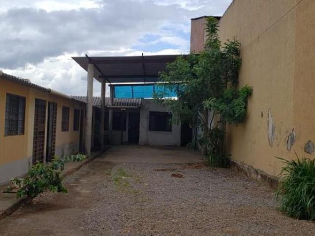 QNH 11 Lote 350 m2 Ótimo Lote Com galpão OPORTUNIDADE Taguatinga Norte