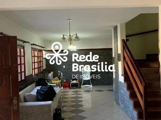 QNJ 29 Casa Sobrado com 4 quartos sendo 3 suítes 4 vagas aceita financiamento e FGTS Tagu