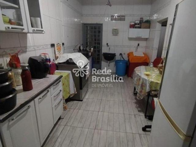 Qnl 18 | Sobrado de 2 Quartos sendo 1 Suíte e 2 Vagas de Garagem Taguatinga Norte