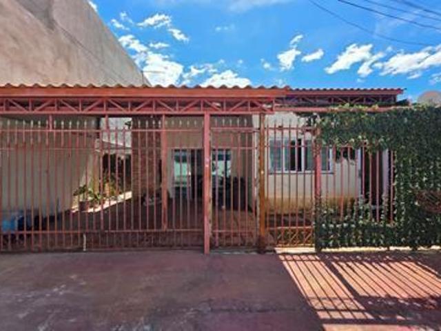QNL 8 Conjunto H Excelente Casa de 4 quartos 3 Suítes QNL 08 Taguatinga Norte DF
