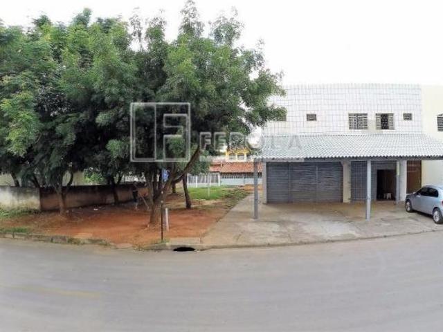 QS 402 98224 8049 CENTRO INVESTIDOR ESCRITURADA E HABITE SE