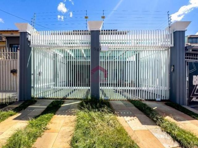 QS 5 RUA 800 200M² SOBRADO 3 QUARTOS SUÍTE TERRAÇO REFORMADO AREAL