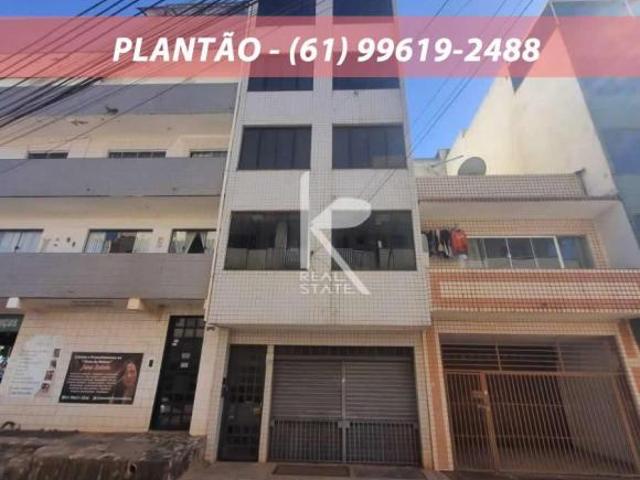QS 5 Rua 800B Predio com 4 apartamentos de 1 quarto e 1 loja / 99972 6002