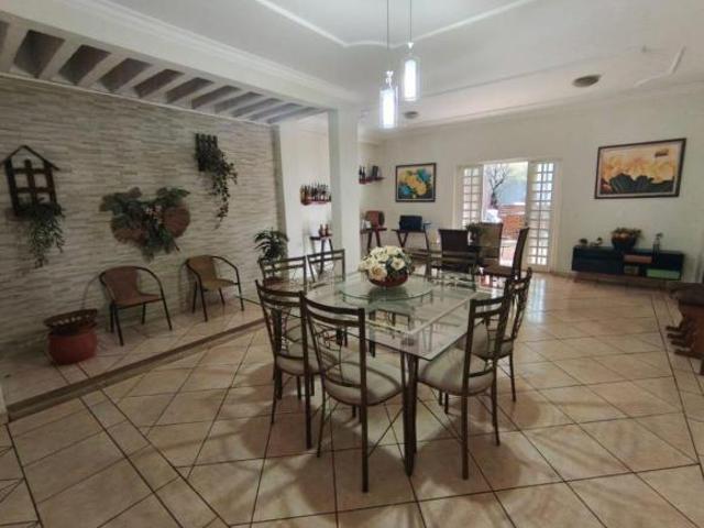 QSD 43 6 QUARTOS 3 SUITES SALA 4 AMBIENTES CHURRASQUEIRA SALA INTIMA 5 VAGAS GARAGEM