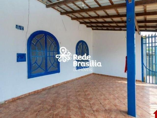 QR 402 | Casa com 2 Quartos Possibilidade de 3 Quintal 3 Vagas de Garagem Aceita Financiame