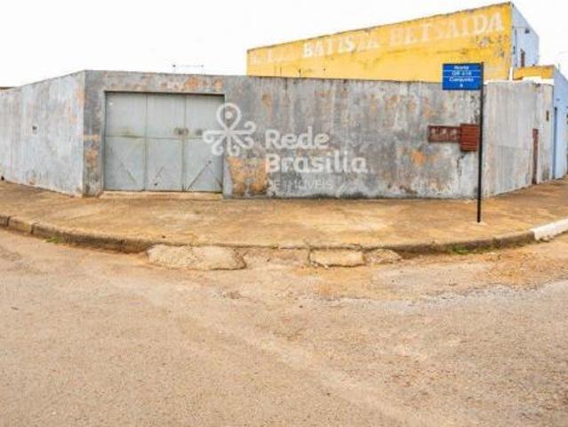 QR 419 | Casa 03 kits alugadas lote de Esquina Samambaia