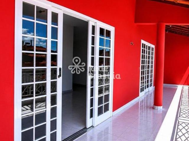 QR 516 Sobrado com 6 quartos à venda Samambaia Sul