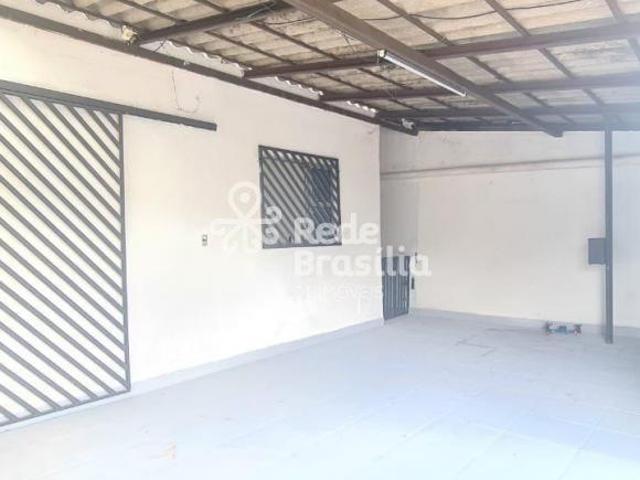 QR 617 Casa com edicula com 4 quartos 126 m² Samambaia