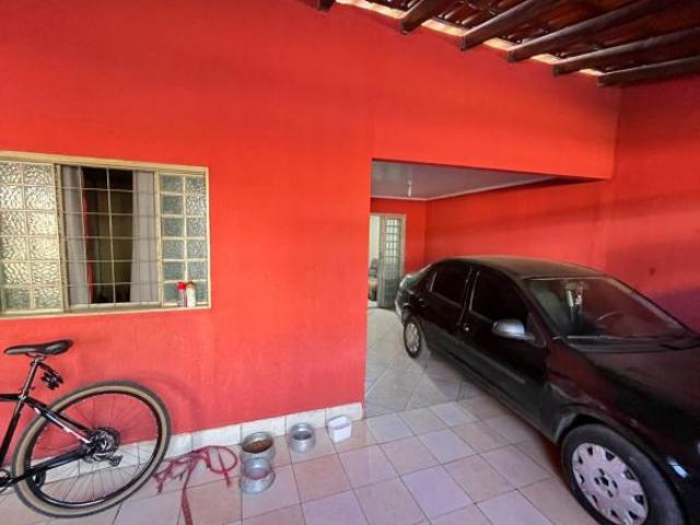QR 114 Casa Frente com 2 Quartos e Ótima Planta Casa de Fundos Completa de 1 Quarto Oportunidade