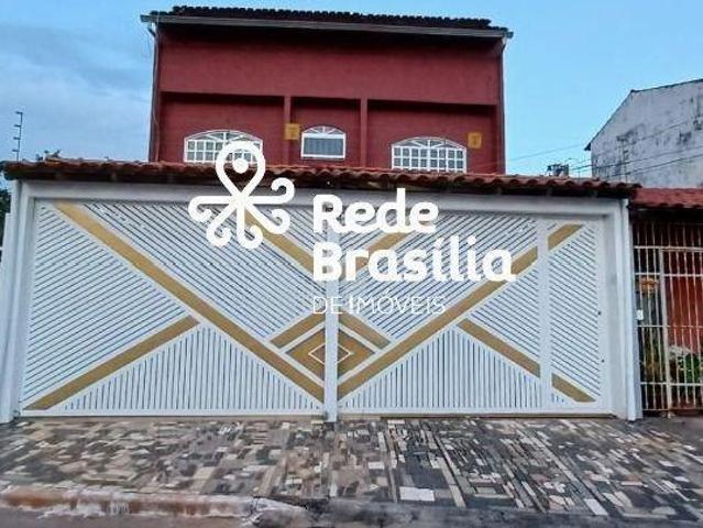 QR 122 | Casa 5 Quartos sendo 1 suíte com 4 vagas de Garagem Samambaia Sul
