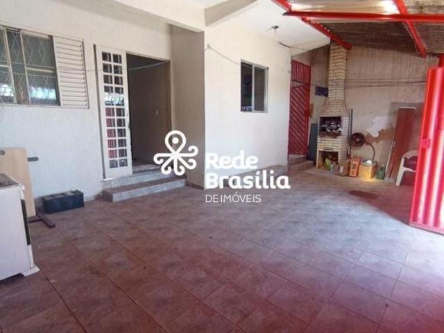 QR 205 conjunto 2 | Casa 4 Quartos sendo 1 Suíte e 2 Vagas de Garagem Samambaia Norte/DF