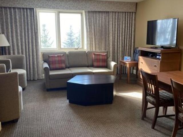 / Qtr,dover, Condo For Sale