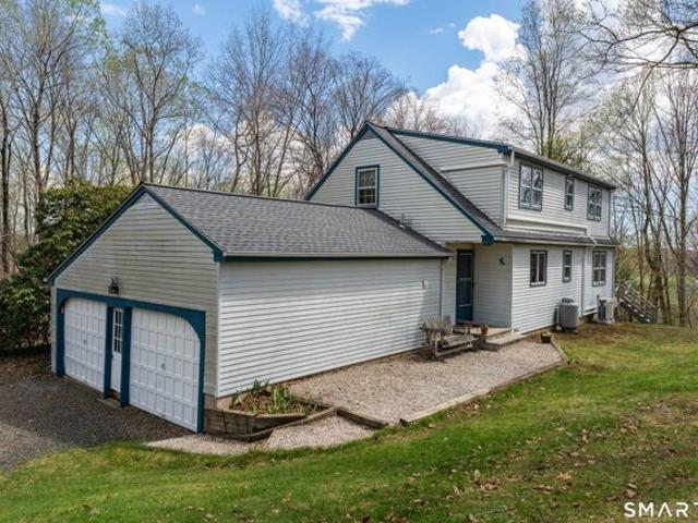 Quonnipaug Hill Rd, Guilford, Home For Sale