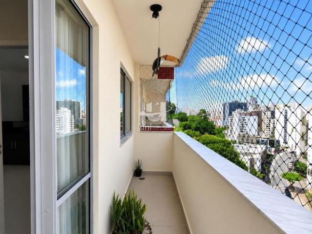 Quato e Sala ao lado do Colégio Jesuitas