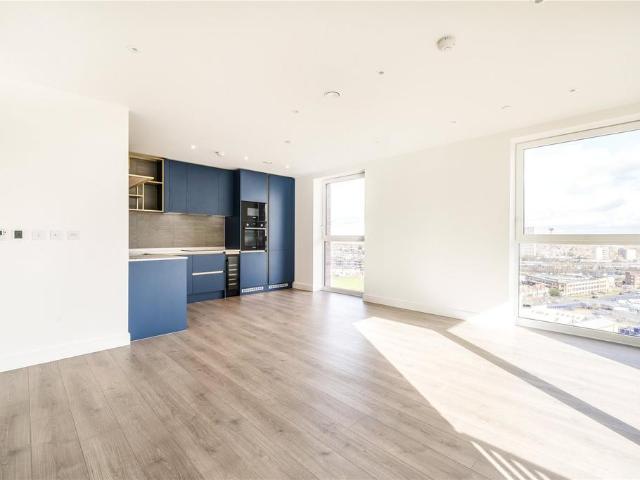 Quay Walk, Wembley, HA0 2 bed apartment to rent £2,200 pcm £508 pw
