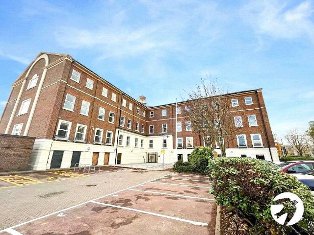 Quayside, Chatham Maritime, Chatham, Kent ME4, 1 bed flat to rent, £1,150 pcm | PrimeLocation