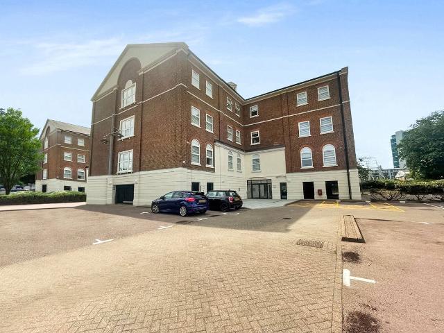 Quayside, Chatham Maritime, Chatham, Kent ME4, 1 bed flat to rent, £1,150 pcm | PrimeLocation