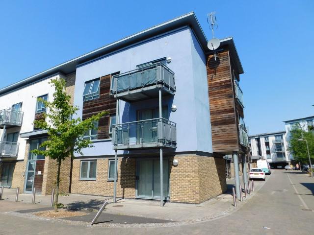 Quayside Drive, Colchester CO2, 1 bed flat to rent, £975 pcm | PrimeLocation