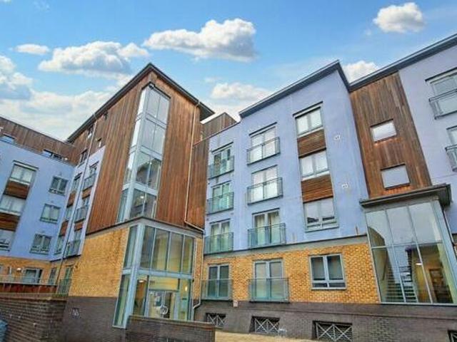 Quayside Drive, Colchester, 2 Bedroom Apartment