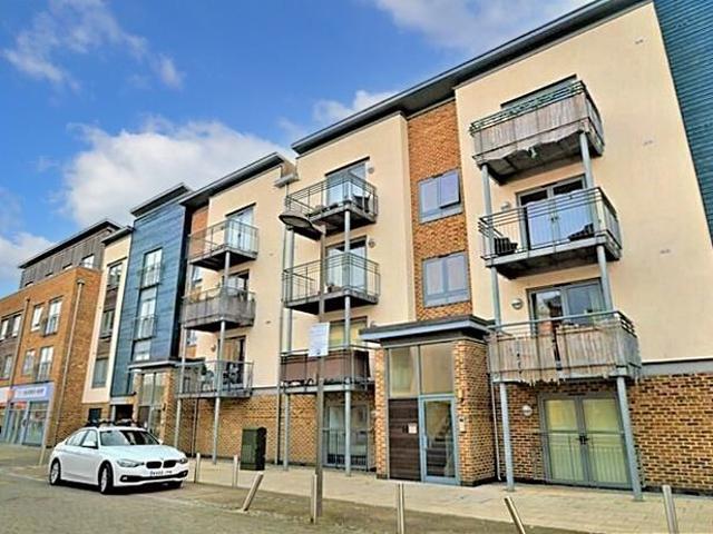 Quayside Drive CO2, 1 bed flat to rent, £950 pcm | PrimeLocation