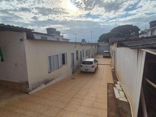 Quadra 05 6 casas em lote de 525m
