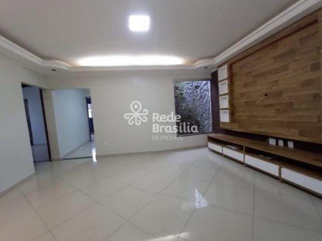 Quadra 11 | Casa na laje com 3 quartos sendo 2 suítes 3 vagas aceita financiamento e FGTS Se