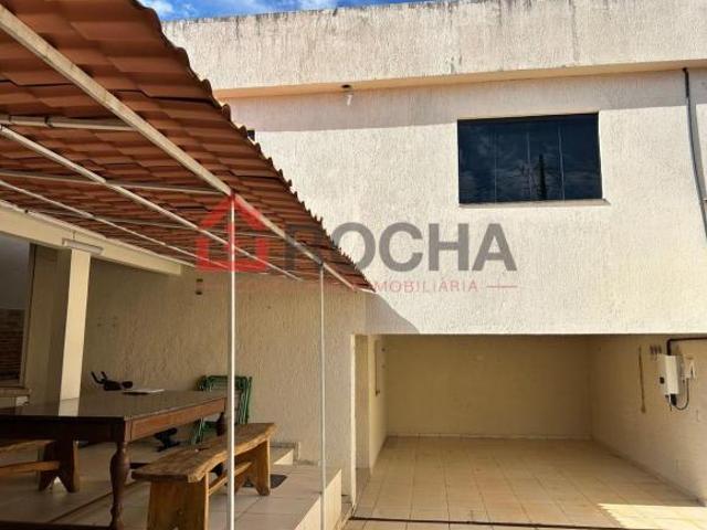 Quadra 15 Casa com 5 quartos, conceito para morar até 2 famílias