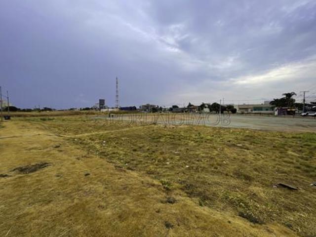 Quadra 1 Terreno em Conjunto Comercial em Valparaiso