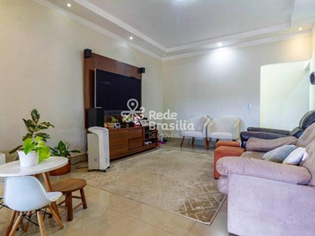 Quadra 1 | Casa 4 Quartos sendo 1 Suíte com 2 Vagas de Garagem descoberta Vicente Pires