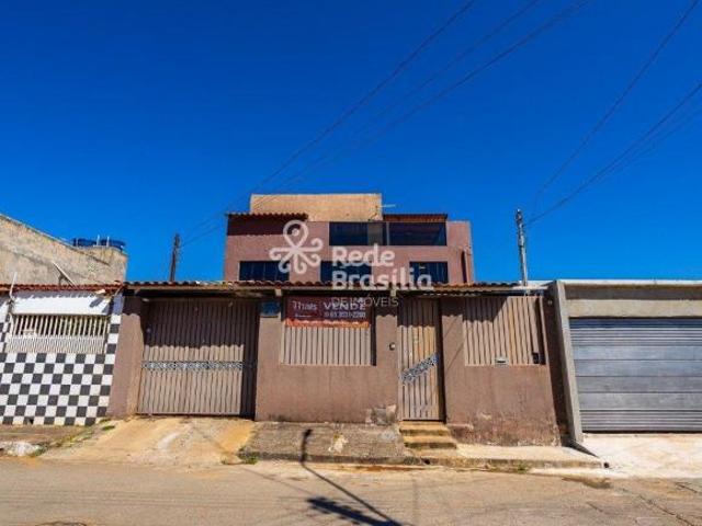 Quadra 401 Sobrado Nascente 5 quartos 1 suíte Garagem Aceita financiamento Recanto das E