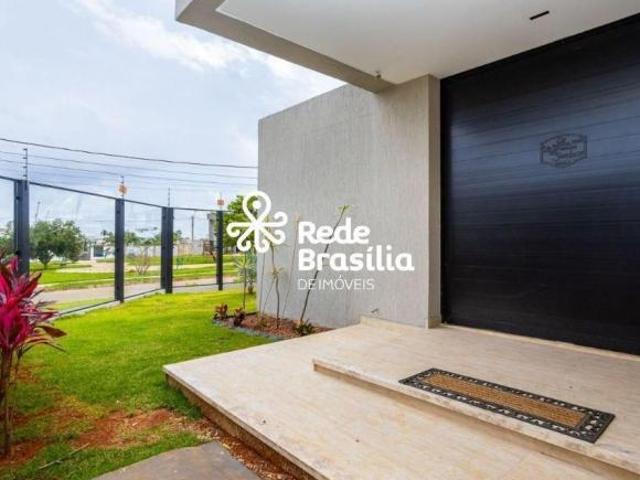 Quadra 5 Casa com 5 quartos 1 suíte 6 vagas Jardim Botânico