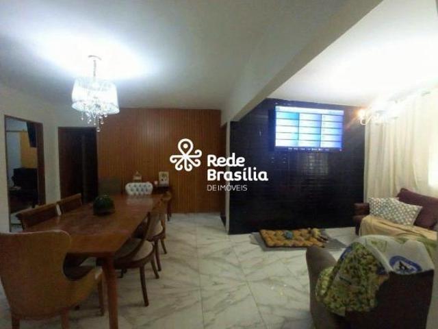 Quadra 8 | Casa Sobrado com 3 quartos sendo 1 suíte 3 vagas área gourmet aceita financiament