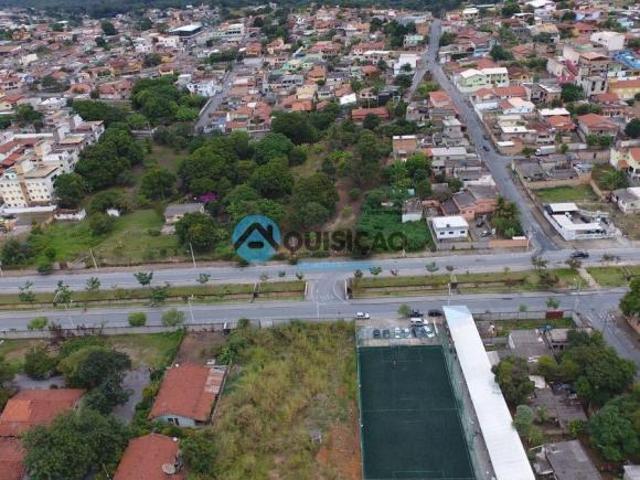 Quadra de Futebol à Venda