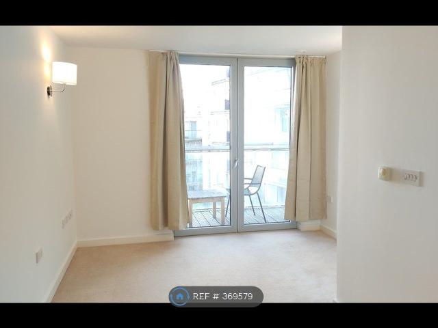 Quadrant Court, Wembley HA9, 1 bed flat to rent, £1,750 pcm | PrimeLocation