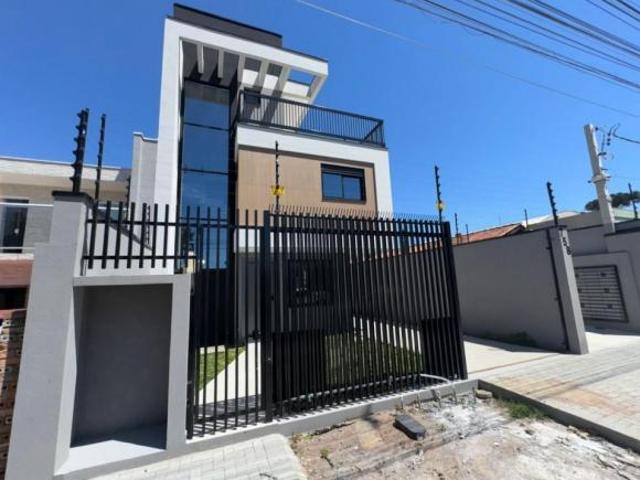 QUADRIPLEX COM ACABAMENTO DE ALTO PADRÃO EM LOCALIZAÇÃO NOBRE NO PORTÃO!
