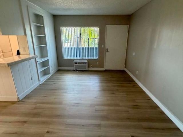 Quail View 1 Bedroom Apartment for Rent at 1960 E Grand Ave, Escondido, CA 92027 Midway