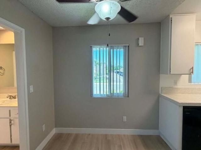 Quail View 1 Bedroom Apartment for Rent at 1960 E Grand Ave, Escondido, CA 92027 Midway
