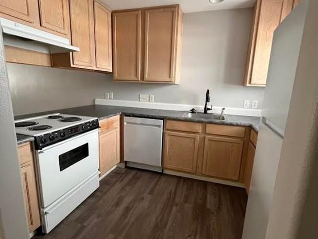 Quail Court Apartments 4 Bedroom Apartment for Rent at 888 S Imperial Ave, Burns, OR 97720